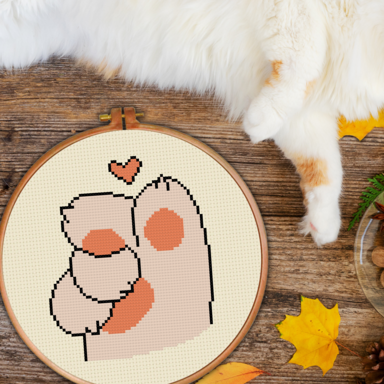 Kitty Heart Hand Cross Stitch Pattern – Daily Cross Stitch